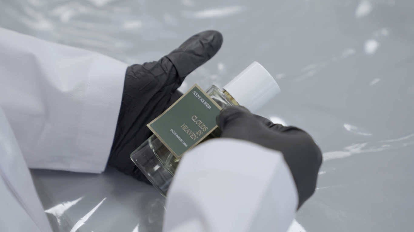 Are Synthetic ingredients used in perfume bad? – SCENT JOURNER