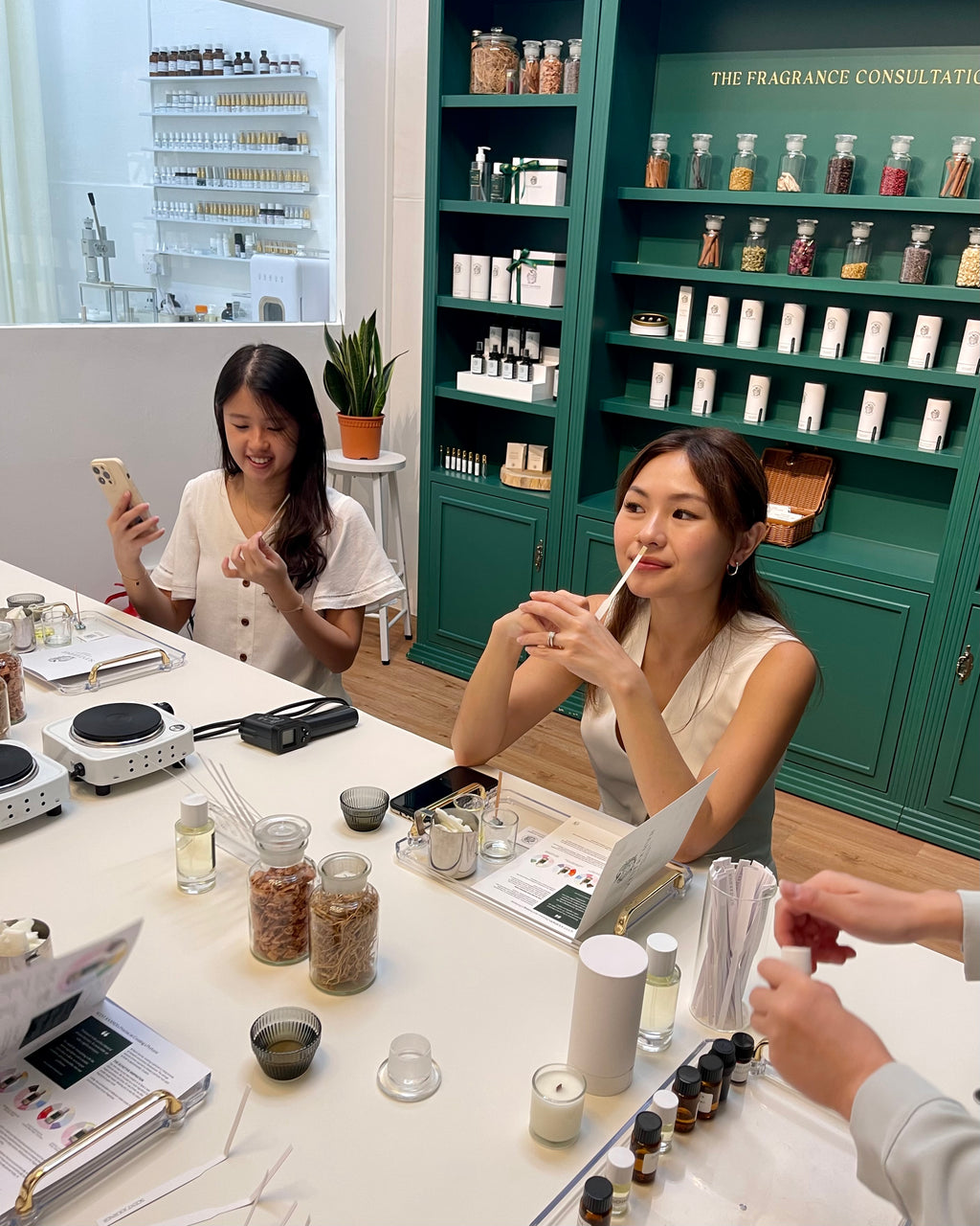 SOARING AT DAWN: Fragrance Masterclass + Candle Workshop – SCENT JOURNER